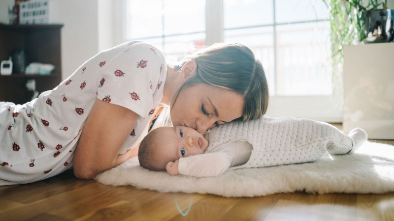 Basis-Babybekleidung von MAMABO gewinnen